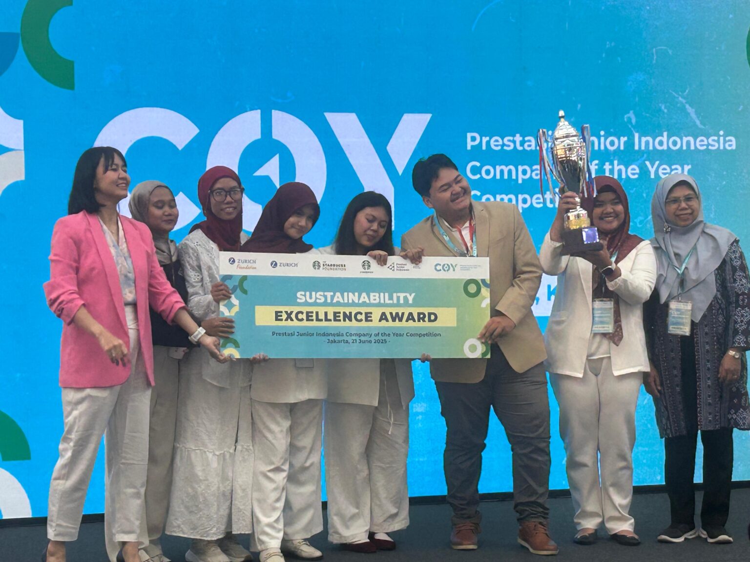 Excelent Award, The Most Sustainability Student Company – Prestasi ...